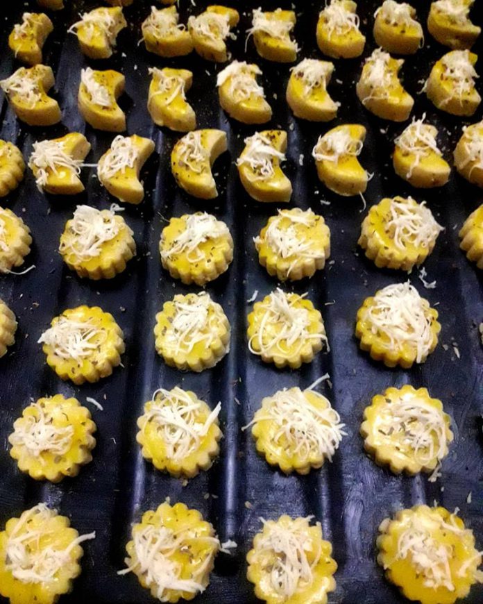 GARLIC CHEESE COOKIES by Mbok Dapur Pawoen Ulfia