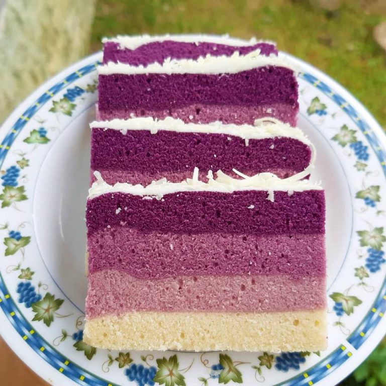 Bolu Lapis Taro Ombre by Santi Dwiyanti - langsungenak.com
