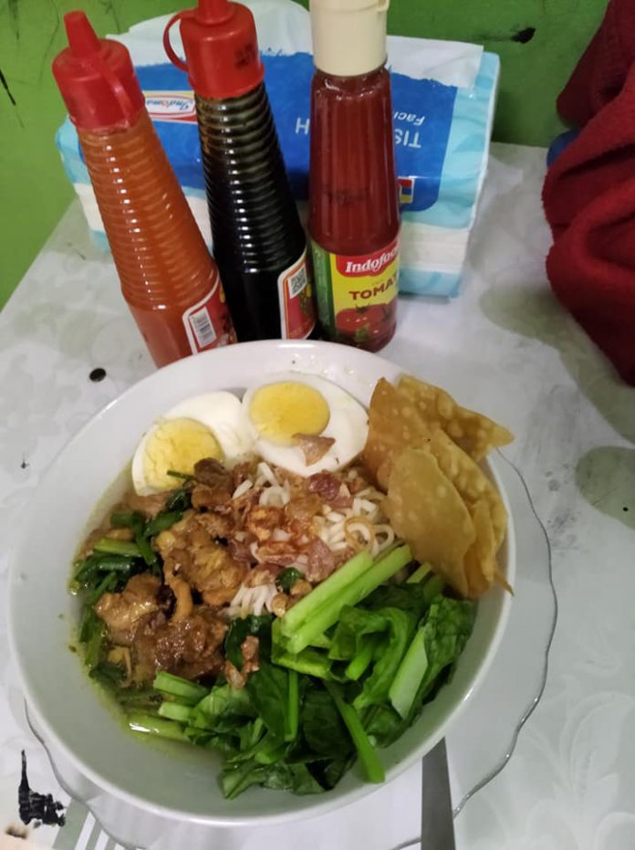 Mie Ayam pangsit ala Sheila si endutz - langsungenak.com
