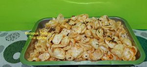 Kerupuk Seblak Kering Aroma Daun Jeruk by Tria Lukita - langsungenak.com