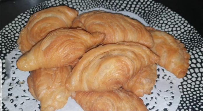 resep PASTEL CRISPY BERLAPIS (karipap) by Siti Hodijah