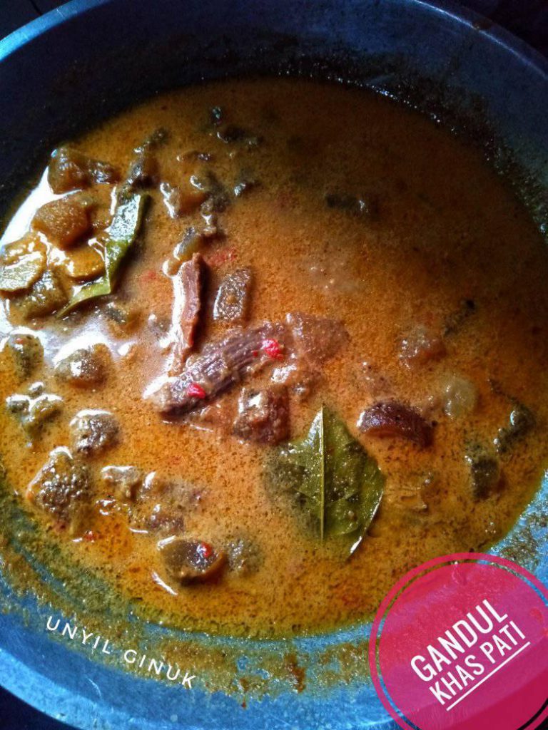 Nasi Gandul khas Pati (Jawa Tengah) by Annansya Aina