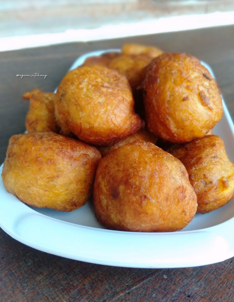 Kriuk luarnya tapi lembut di dalam GODOH GODOH PISANG by Regina